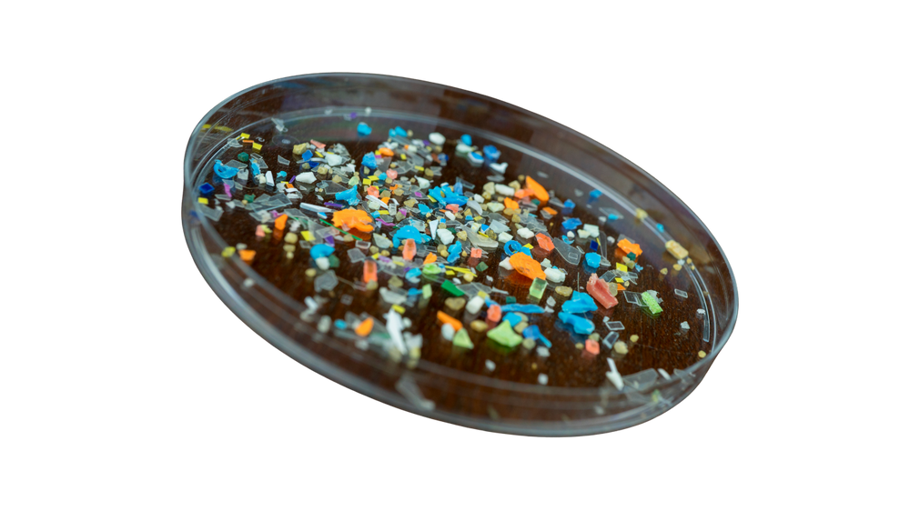 Are there more microplastics in formula or breastmilk?